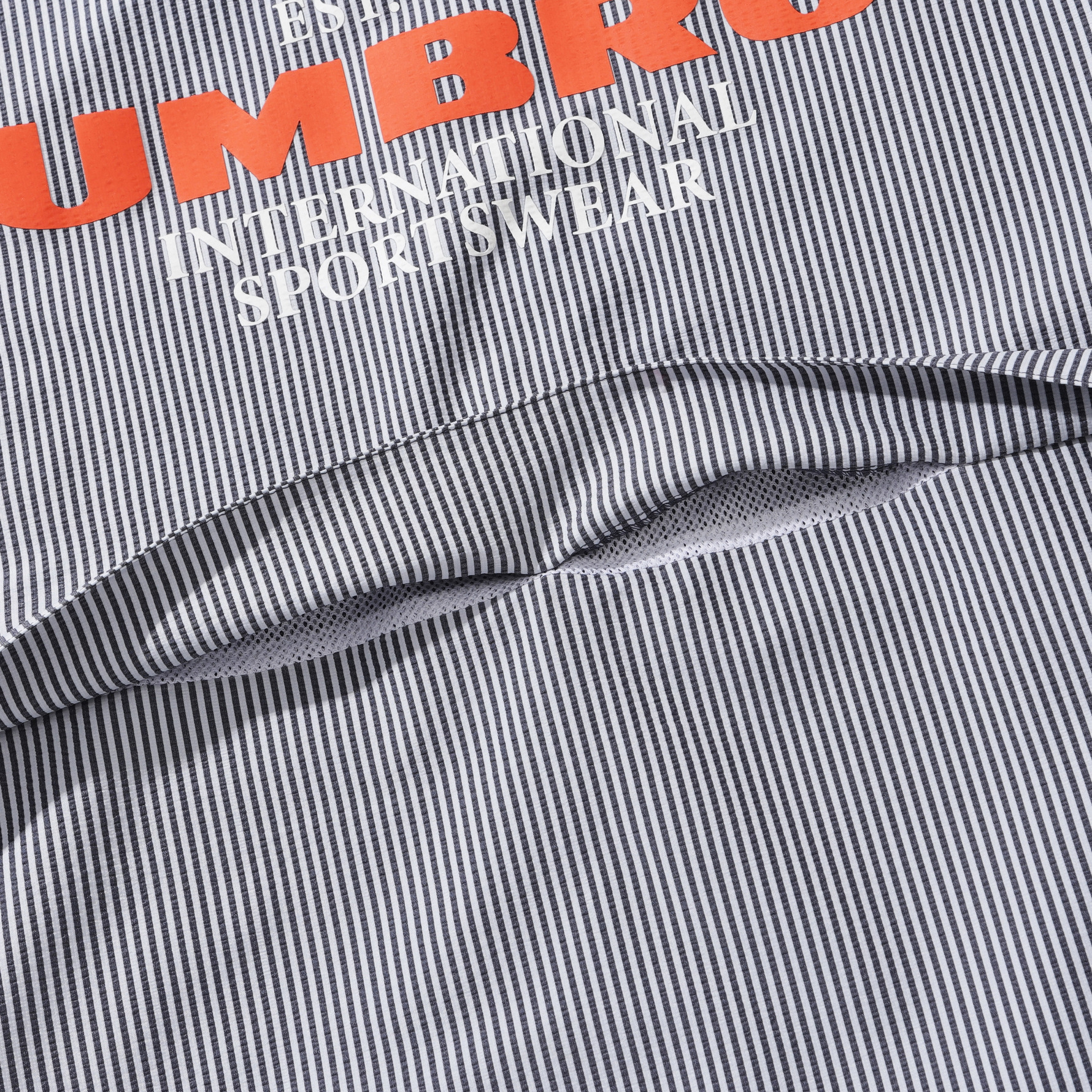 [UMBRO] 시어서커 반팔 스탠넥 아노락